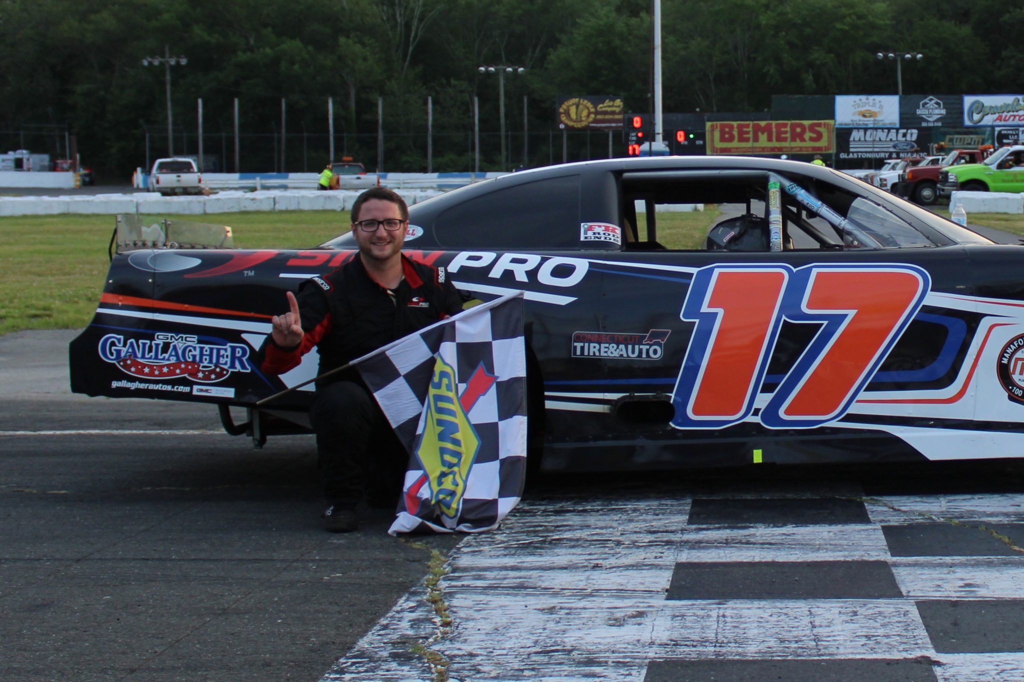 MOLLEUR GOES BACK-TO-BACK; SHILOSKY TRUCKS TO FIRST WIN – The Speedbowl